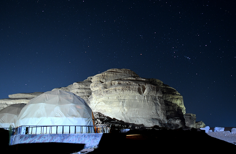 Pod pogodnym niebem najładniejszej pustyni świata
